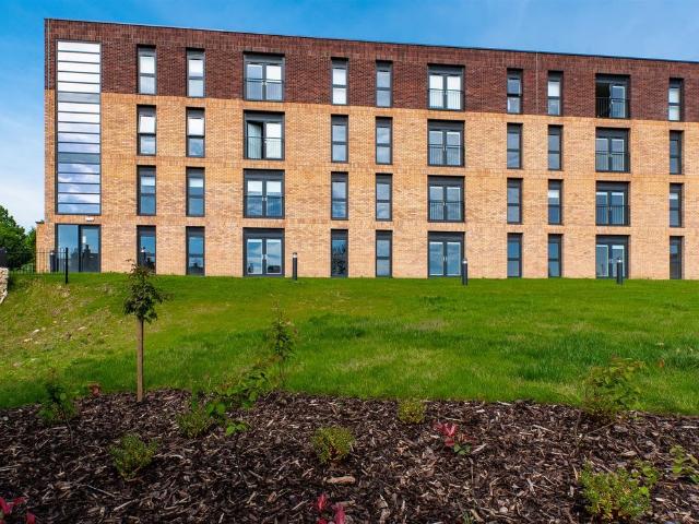 Hunslet House, Station Road NN17, 1 bed flat to rent, £1,040 pcm | PrimeLocation