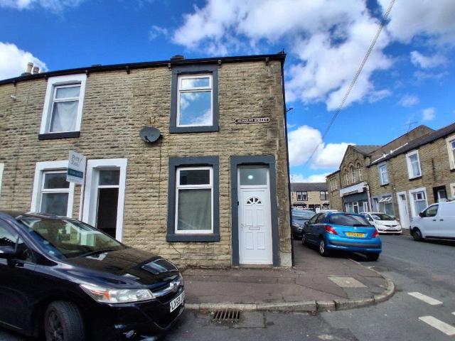 Hunslet Street, Burnley, Lancashire BB11, 2 bed end terrace house to rent, £575 pcm | PrimeLocation