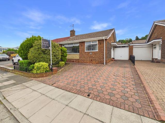 Hunstanton Court, Gateshead NE9, 2 bed semi detached bungalow to rent, £850 pcm | PrimeLocation