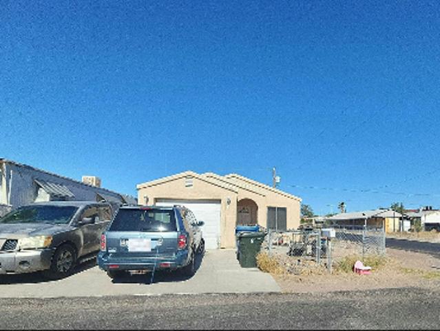 Hualapai Dr