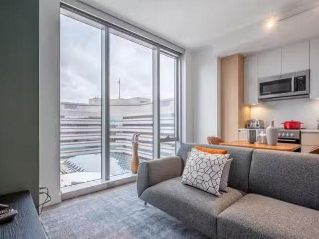 Hub50House, 50 Causeway St, West End 1 Bedroom 1 Bath