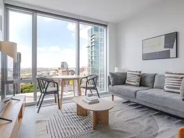 Hub50House, 50 Causeway St, West End 1 Bedroom 1 Bath