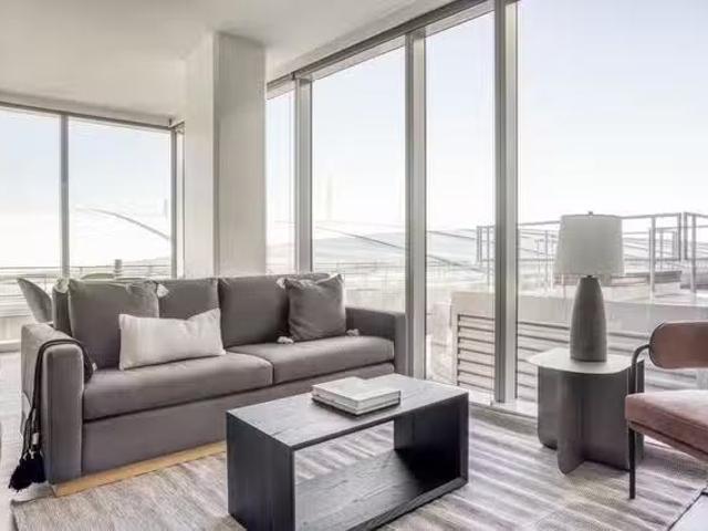 Hub50House, 50 Causeway St, West End 2 Bedroom 2 Bath
