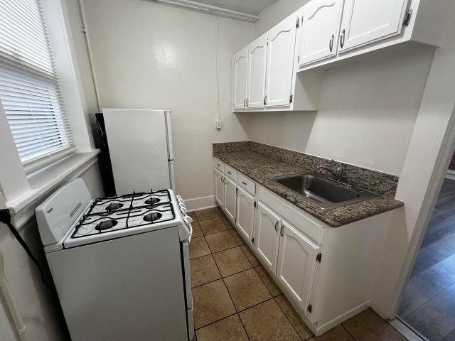 Hubbard Arms/ 1355 Hope Action Apts 1 Bedroom Apartment for Rent at 1355 S Hope St, Los Angeles, CA 90015 Downtown Los Angeles