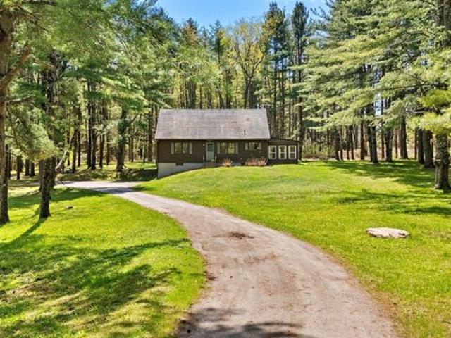 Hubbard St, Lenox, Home For Sale
