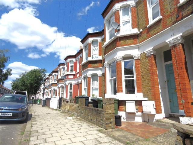 Hubert Grove, London, SW9 4 bed apartment to rent £4,650 pcm £1,073 pw