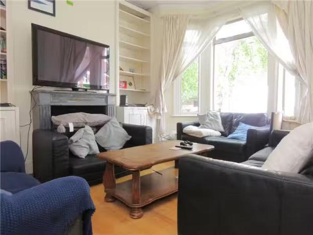 Hubert Grove, London, SW9 9PA