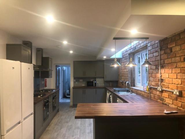 Hubert Road, Birmingham B29 8 bed house to rent £5,373 pcm £1,240 pw