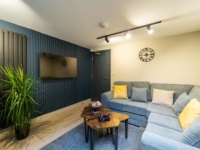 Hubert Road, Birmingham, West Midlands B29, 6 bed shared accommodation to rent, £823 pcm | PrimeLocation