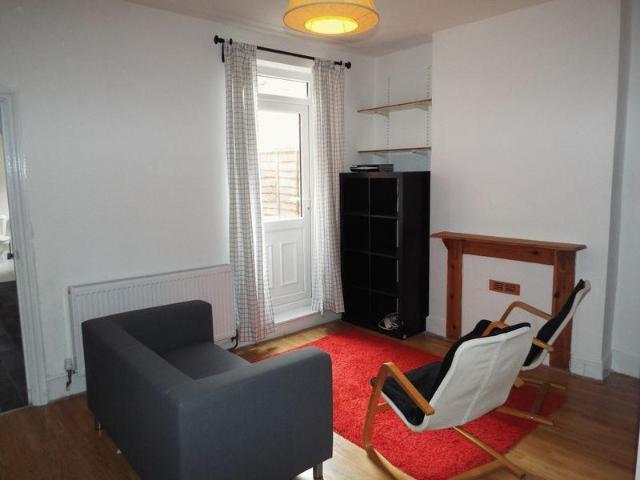 Hubert Road, Selly Oak, Birmingham. 4 bed terraced house to rent £1,872 pcm £432 pw