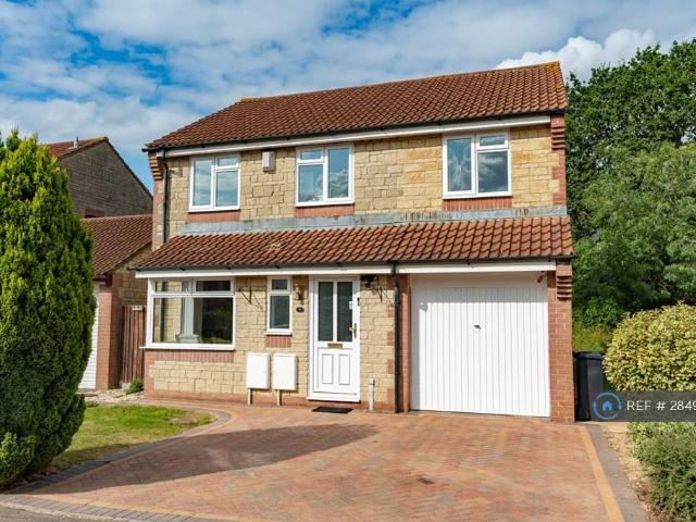 Huckley Way, Bradley Stoke, Bristol. 6 bed detached house to rent £3,900 pcm £900 pw