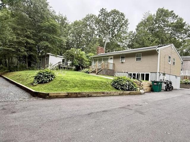 Huckleberry Ln, Marstons Mills, Home For Sale