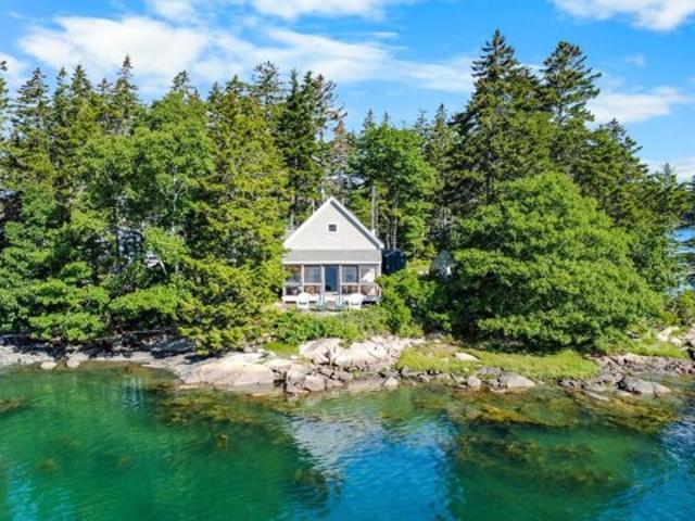 Huckleberry Point Dr, Deer Isle, Home For Sale