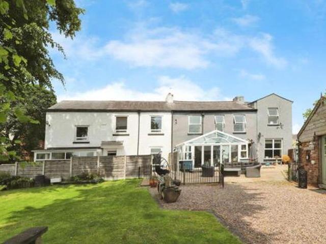 Hudcar Lane, Bury, 4 Bedroom Semi detached