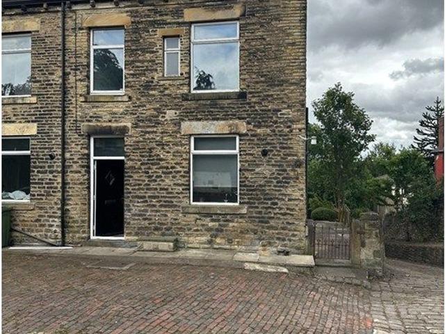 Huddersfield Road, Dewsbury WF13, 3 bed semi detached house to rent, £1,200 pcm | PrimeLocation