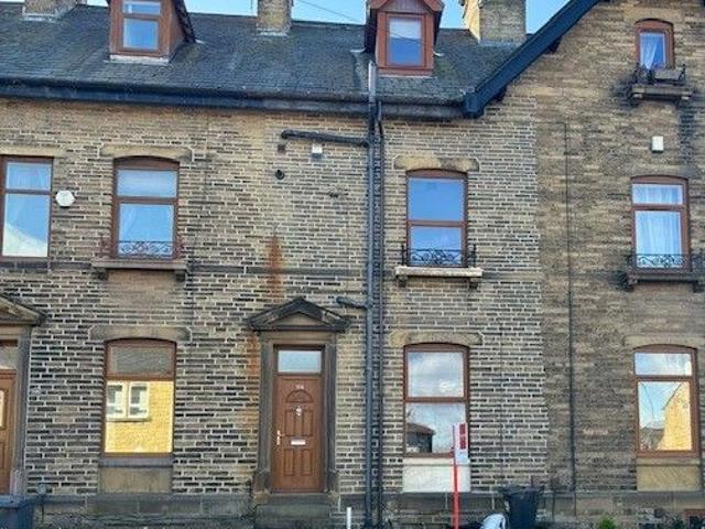 Huddersfield Road, Elland HX5, 2 bed property to rent, £750 pcm | PrimeLocation