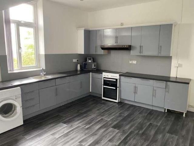 Huddersfield Road, Oldham, OL4
