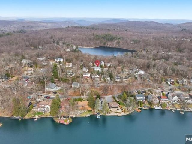 Hudson Dr, West Milford, Home For Sale