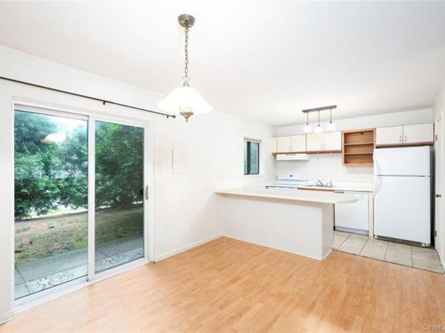 Hudson Heights Dr, Poughkeepsie, Condo For Sale