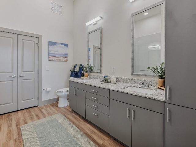 Hudson Oaks 1 Bedroom Apartment for Rent at 3345 University Dr E, Bryan/College Station, TX 77802