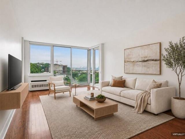 Hudson Park Unit,edgewater, Condo For Sale