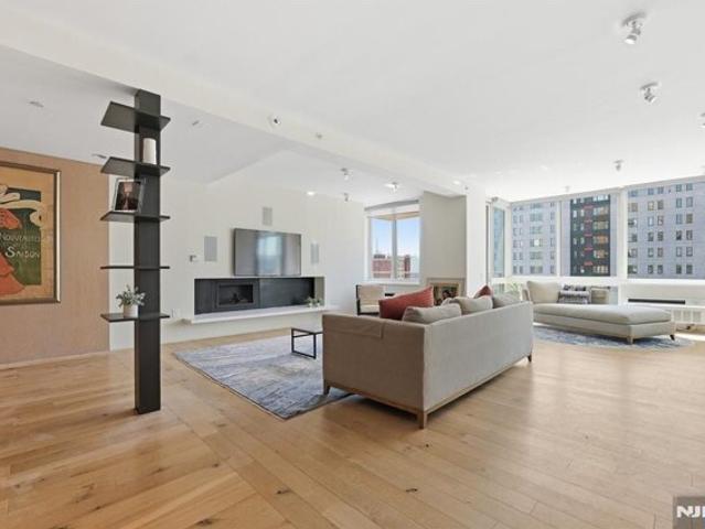 Hudson Park, Edgewater, Condo For Sale