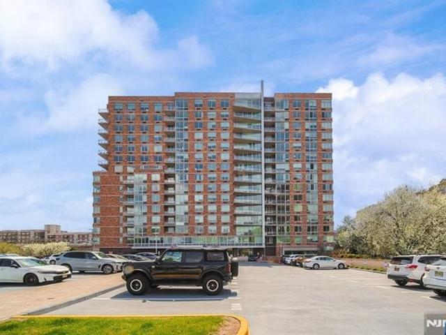 Hudson Park, Edgewater, Condo For Sale