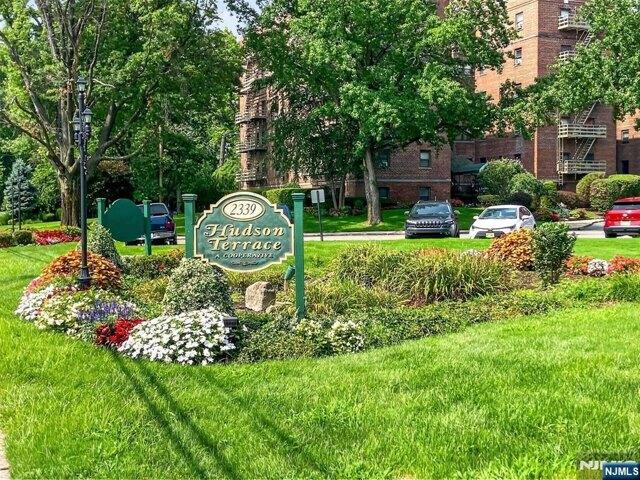 Hudson Ter Apt C, Fort Lee, Property For Sale