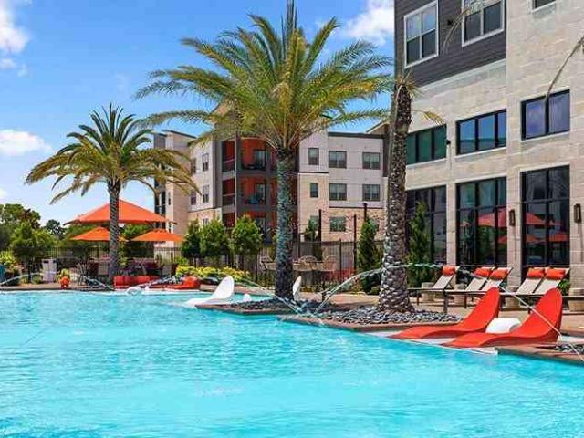 Hue on Greenhouse 3 Bedroom Apartment for Rent at 2411 Greenhouse Rd, Houston, TX 77084