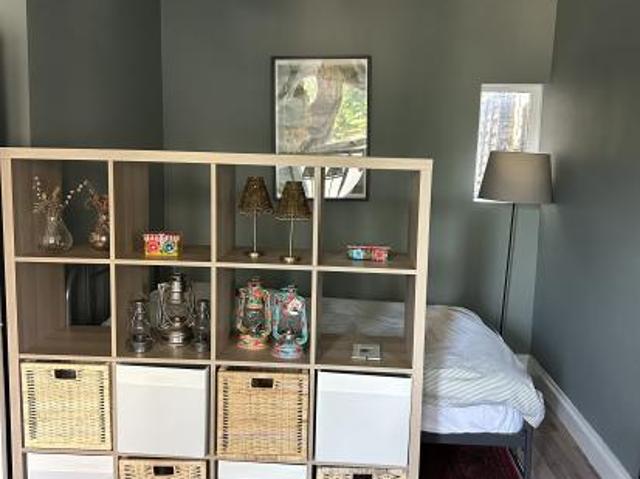 Huge Mon–Fri Room + Own Bathroom on Elizabeth Line