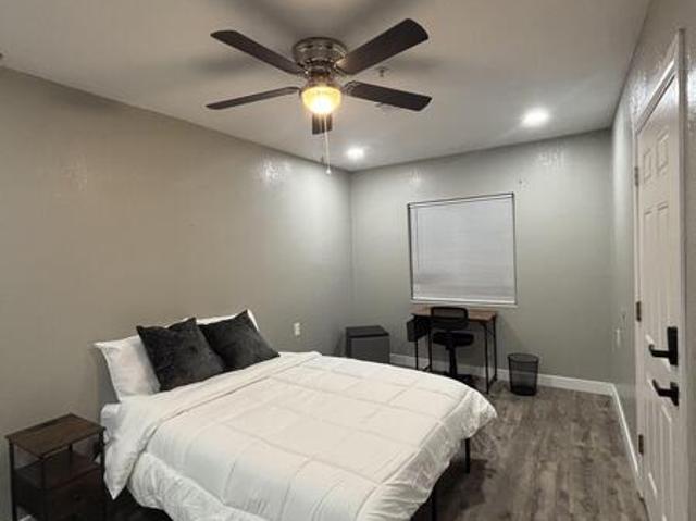 Huge Newly Renovated Modern Home with Private Rooms for Rent!