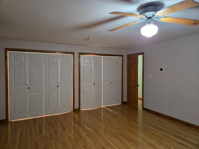 Huge Corner Bedroom with Huge Closet 20' x 15'
