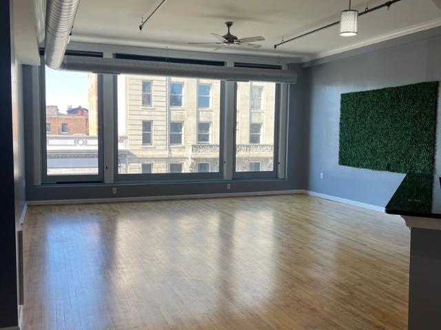 HUGE Downtown Loft 2 Bedrooms, 2 Bathrooms in Syracuse
