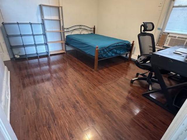 Huge furnished room, 5 mis subway, EZ Manhattan