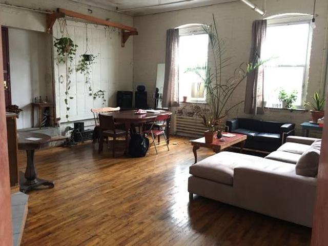 Huge Sunny Room in Williamsburg Loft