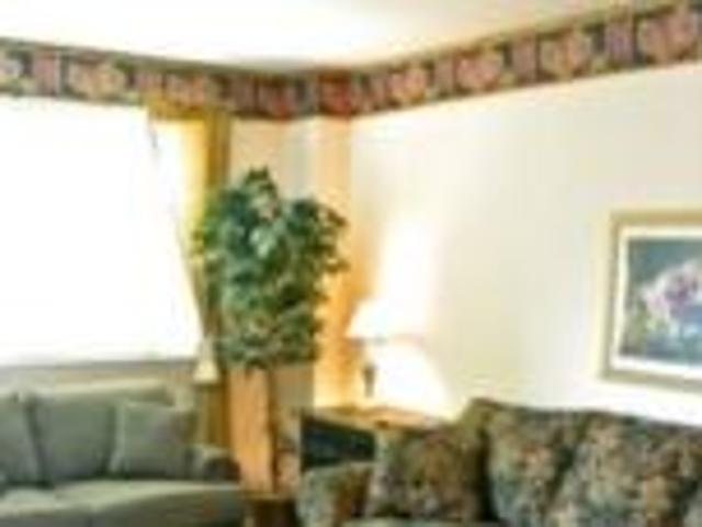 Huge Townhomes Available Now! Great Move In Specials! Sinking Spring