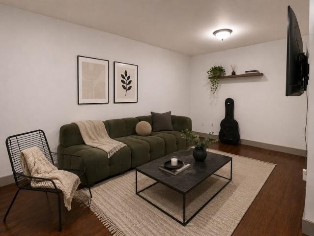HUGE W/BALCONY & PRIVATE BATH IN BED STUY!