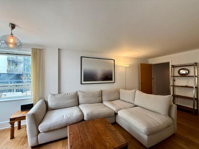 Huge 2 Bed + Home Office Angel N1 All Bills Inc