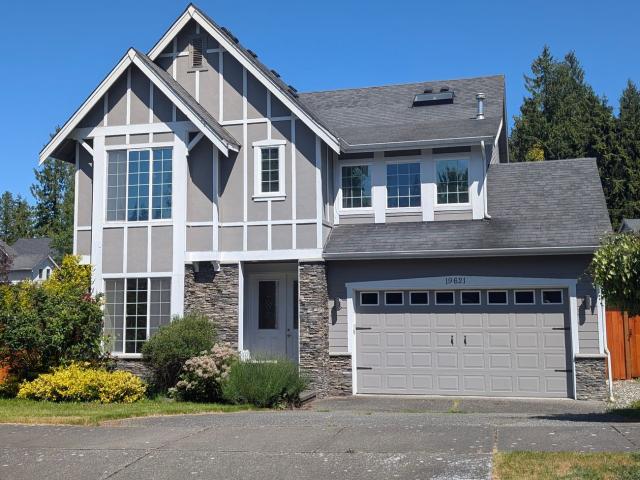 HUGE 2 Story House with Fenced Yard