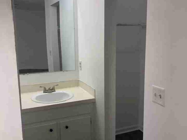 Huge 3/2 Duplex unit in Summerville 3 Bedroom Apartment for Rent at 102 Langley Dr, Summerville, SC 29485