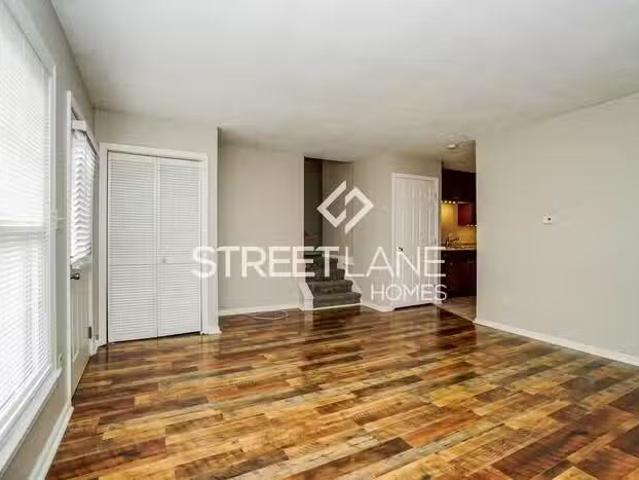 Huge 4 Bedroom in Delaware! Don't Miss Out! 214 Richards Dr