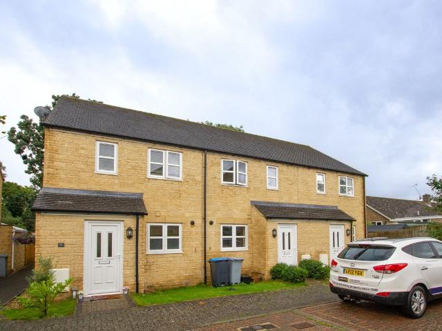 Huggett Close, Carterton, Oxfordshire OX18, 2 bed terraced house to rent, £1,350 pcm | PrimeLocation
