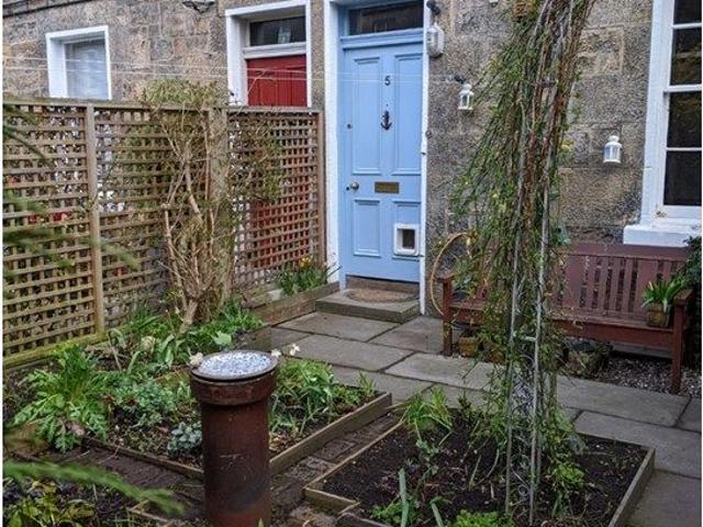 Hugh Miller Place, Edinburgh EH3, 1 bed terraced house to rent, £1,500 pcm | PrimeLocation