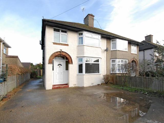 Hugh Allen Crescent, Marston, Oxford. 3 bed house to rent £1,900 pcm £438 pw