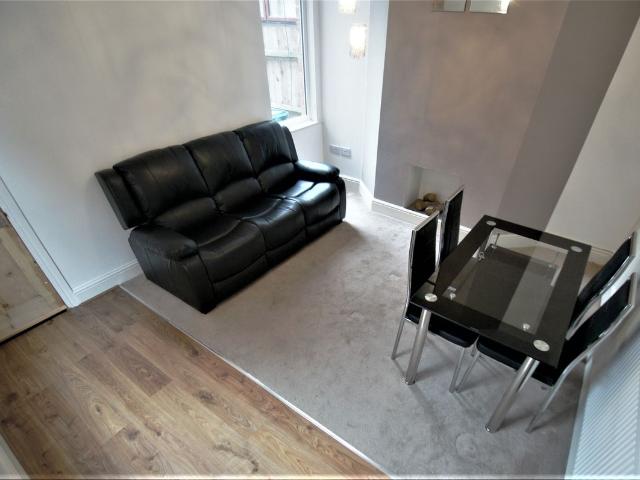 Hugh Road, Coventry CV3, 3 bed shared accommodation to rent, £1,100 pcm | PrimeLocation