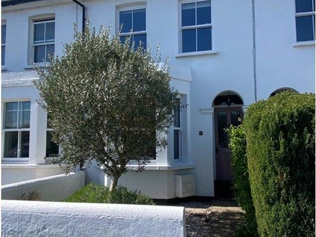 Hugh Villas, Bishop's Stortford CM23, 2 bed terraced house to rent, £1,750 pcm | PrimeLocation