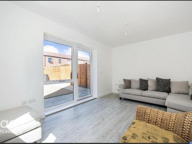 Hughes Road, Ilford 5 bed end of terrace house to rent £3,300 pcm £762 pw