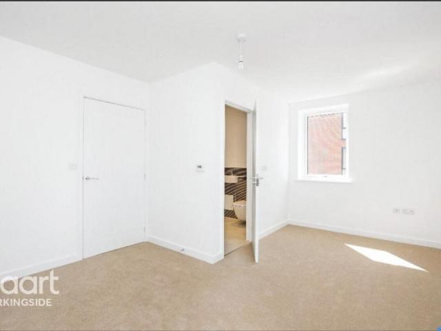 Hughes Road, Ilford 5 bed end of terrace house to rent £3,300 pcm £762 pw