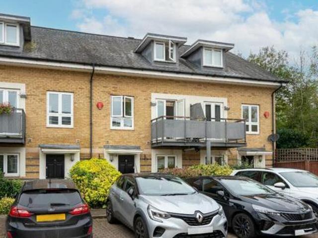 Hugo Close, Watford, 3 Bedroom Terraced