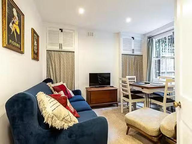 Hugo Road, London
